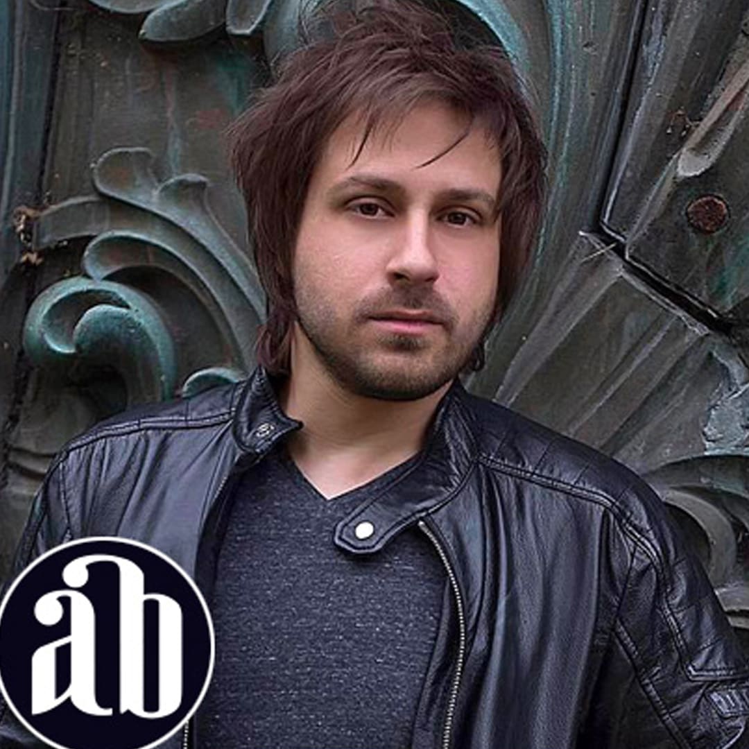 LIVE MUSIC - LUKE'S 32 BRIDGE Food + Drink